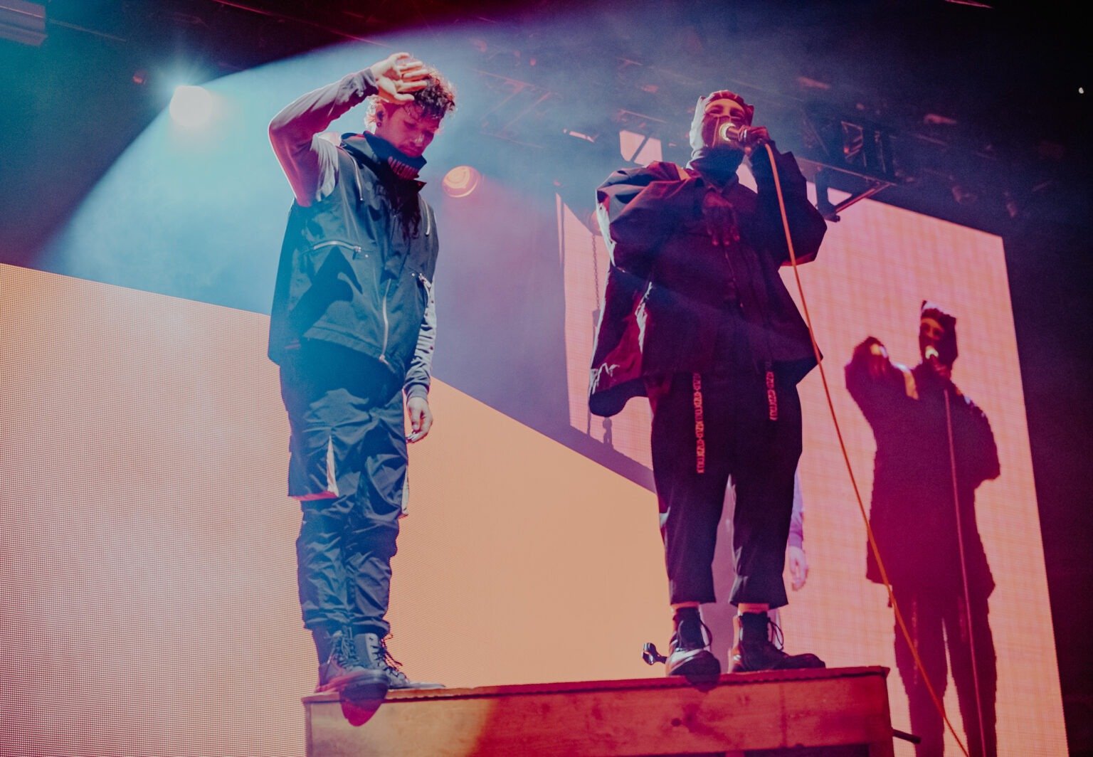 Show Review: twenty one pilots journeys through their lore on The ...