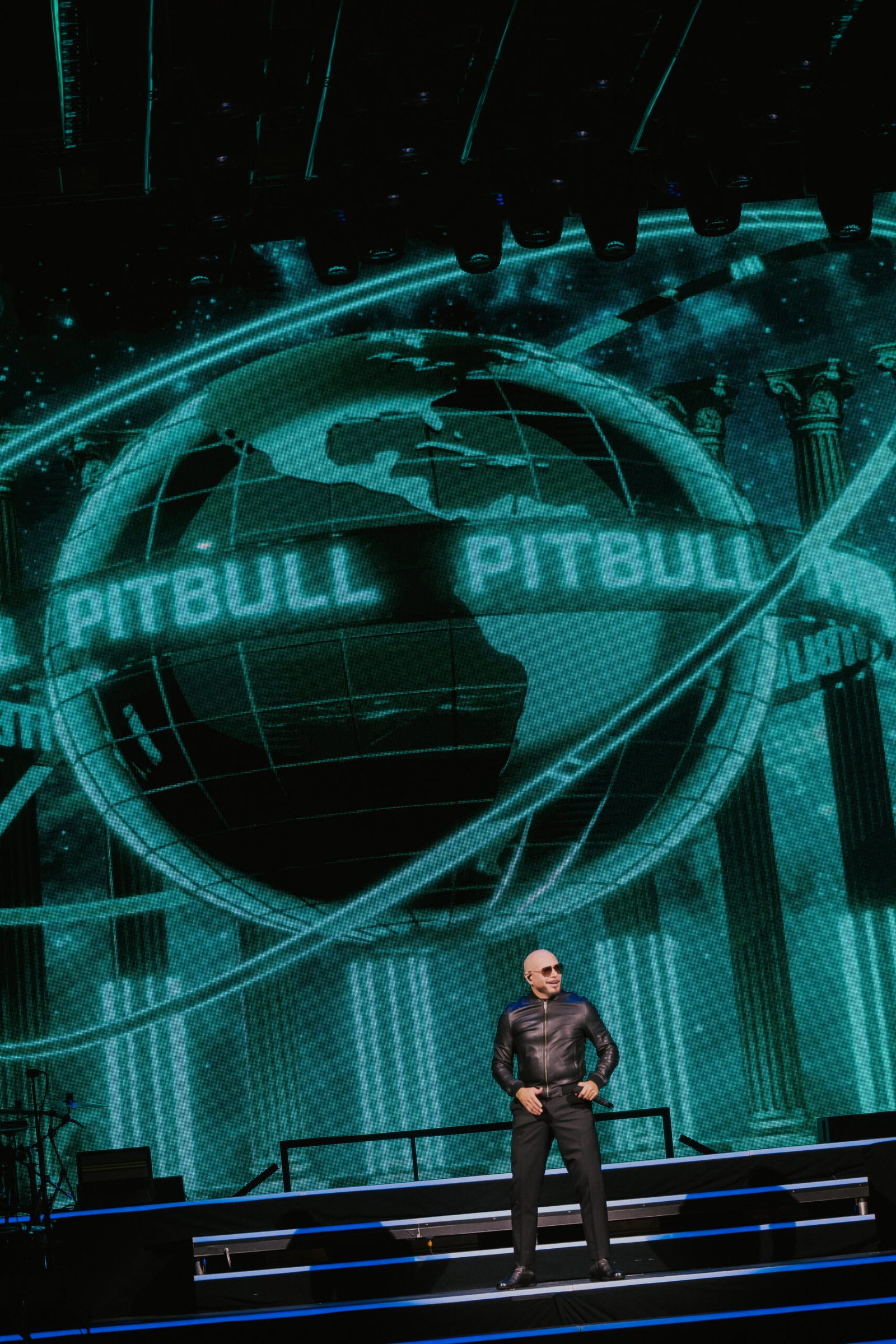 Show Review: Pitbull is back like he never left with sold out AZ ...